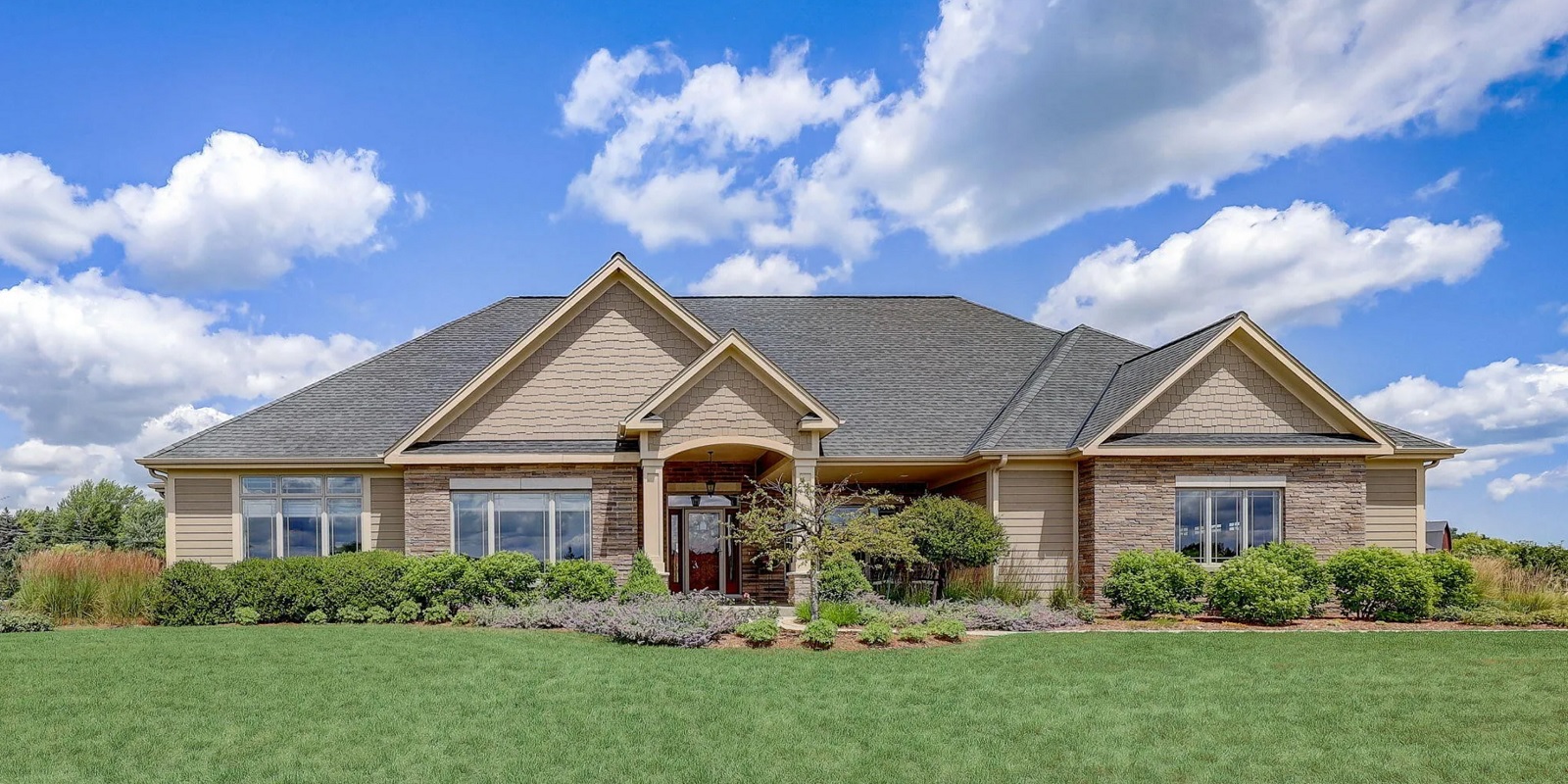 Stunning Custom Home Designs Tailored Just for You